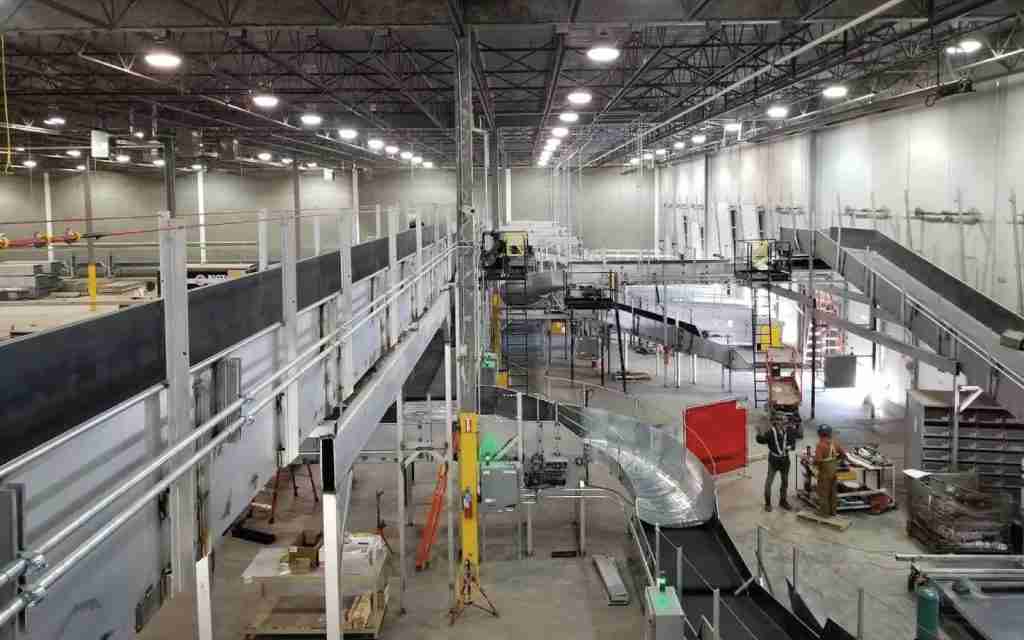 Conveyor System Solutions in Western Canada | Horizon Industrial